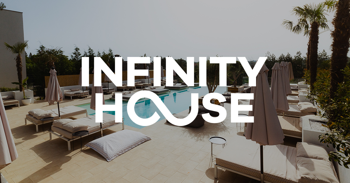 Home - Infinity Pool House